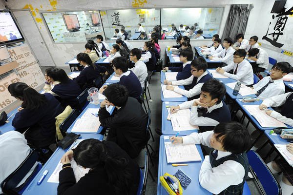 Les enseignants de Hong Kong ne veulent pas de cours de patriotisme ... Les enseignants de Hong Kong ne veulent pas de cours de patriotisme ...